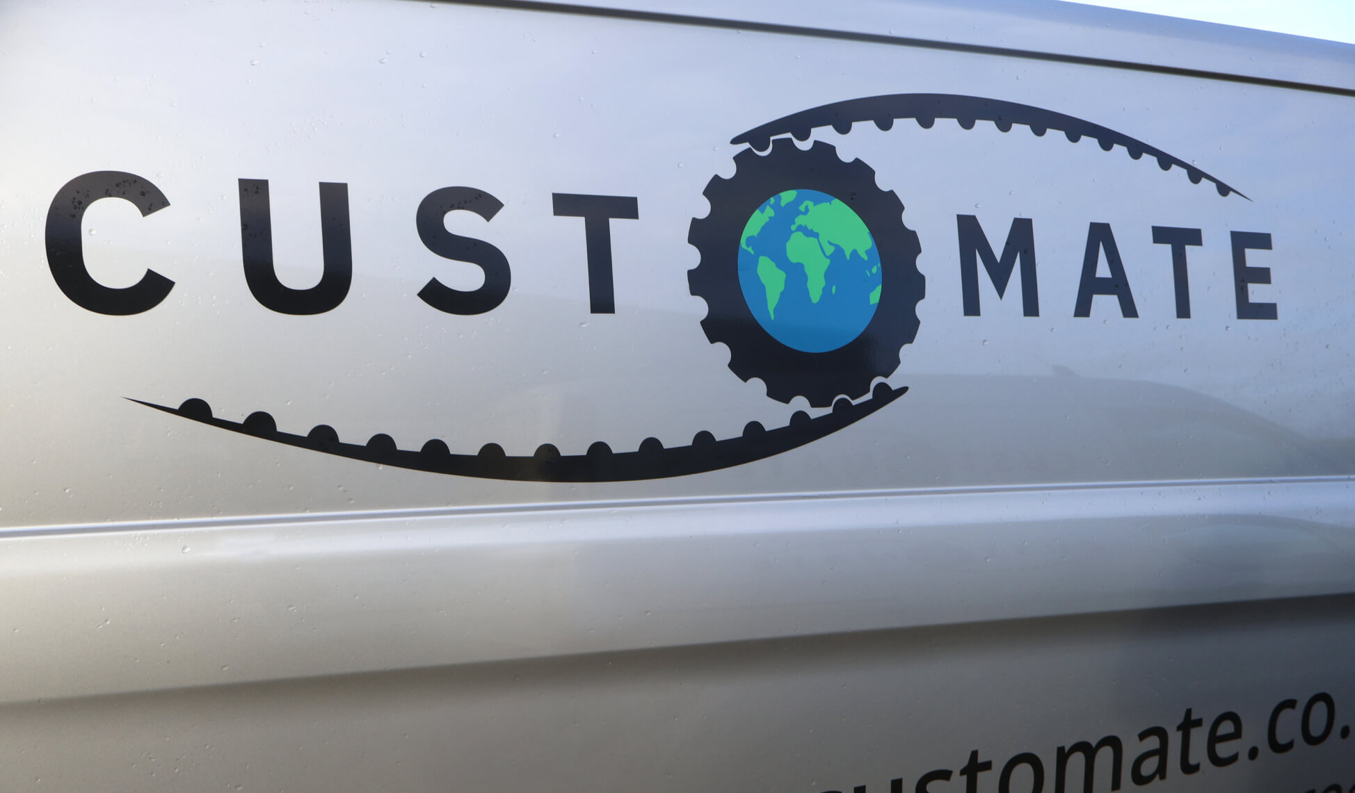 About us - Customate